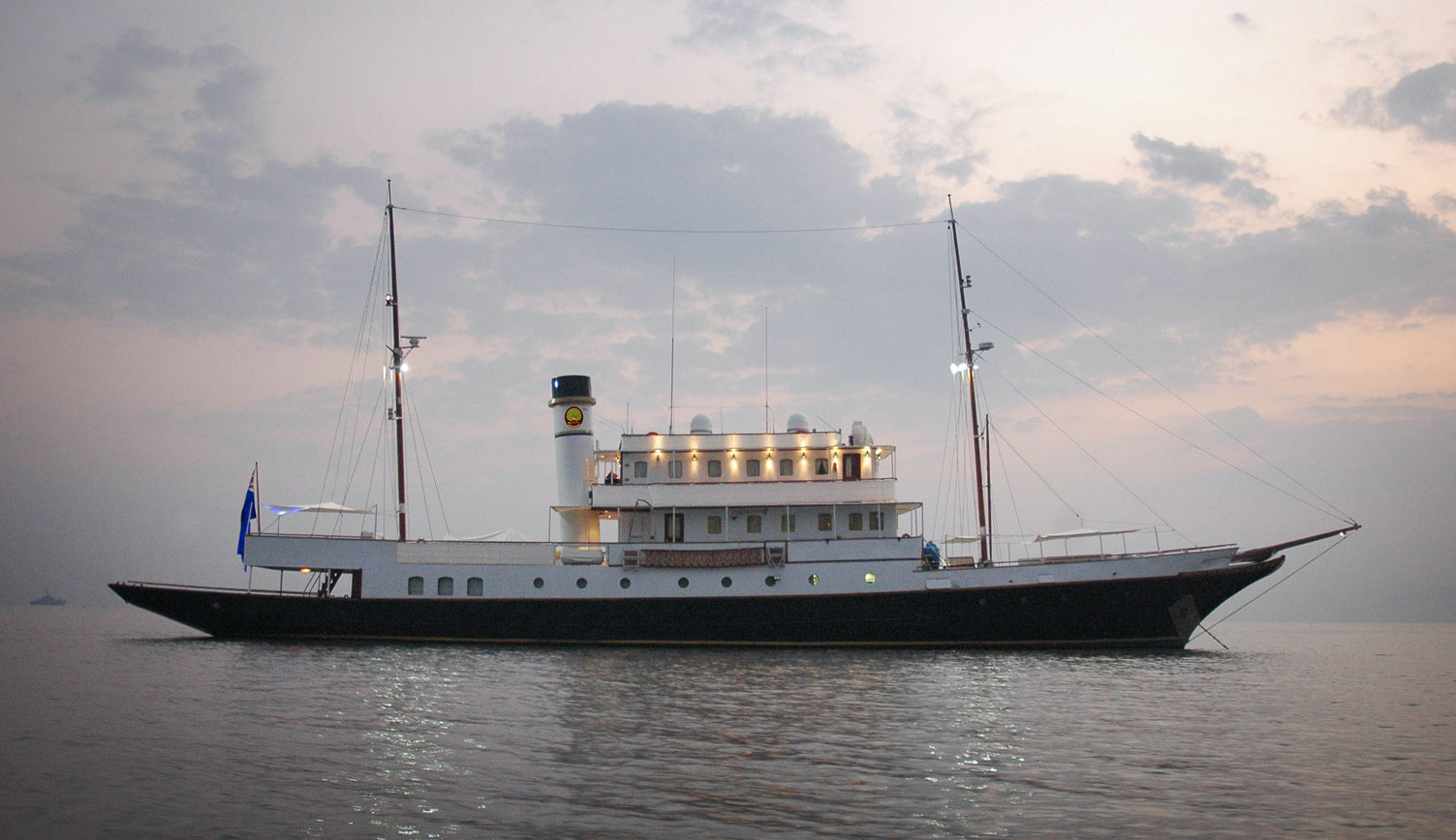 Richard Burton's classic superyacht Kalizma has been brought back to ...