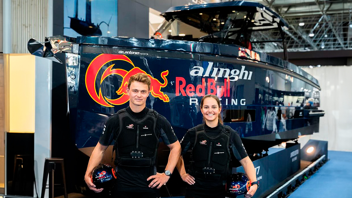 De Antonio Yachts Unveils D37 Alinghi Red Bull Racing Limited Edition ...