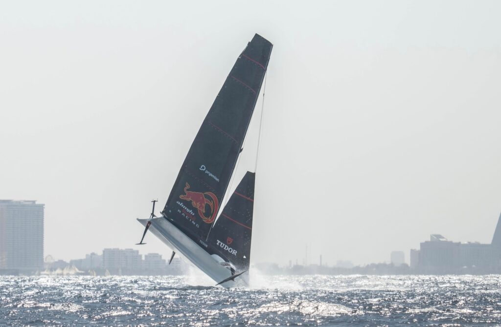Alinghi Red Bull Racing Faces the Elements in Eventful Red Sea Sail ...