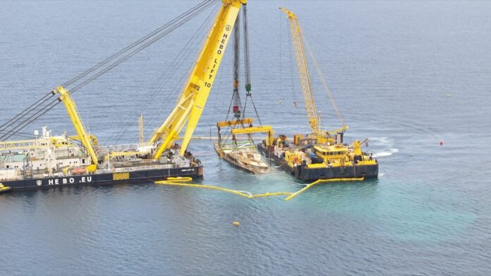 BREAKING: 56m Sailing Yacht Bayesian Successfully Raised from the ...