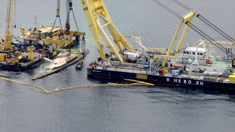 BREAKING: 56m Sailing Yacht Bayesian Successfully Raised from the ...